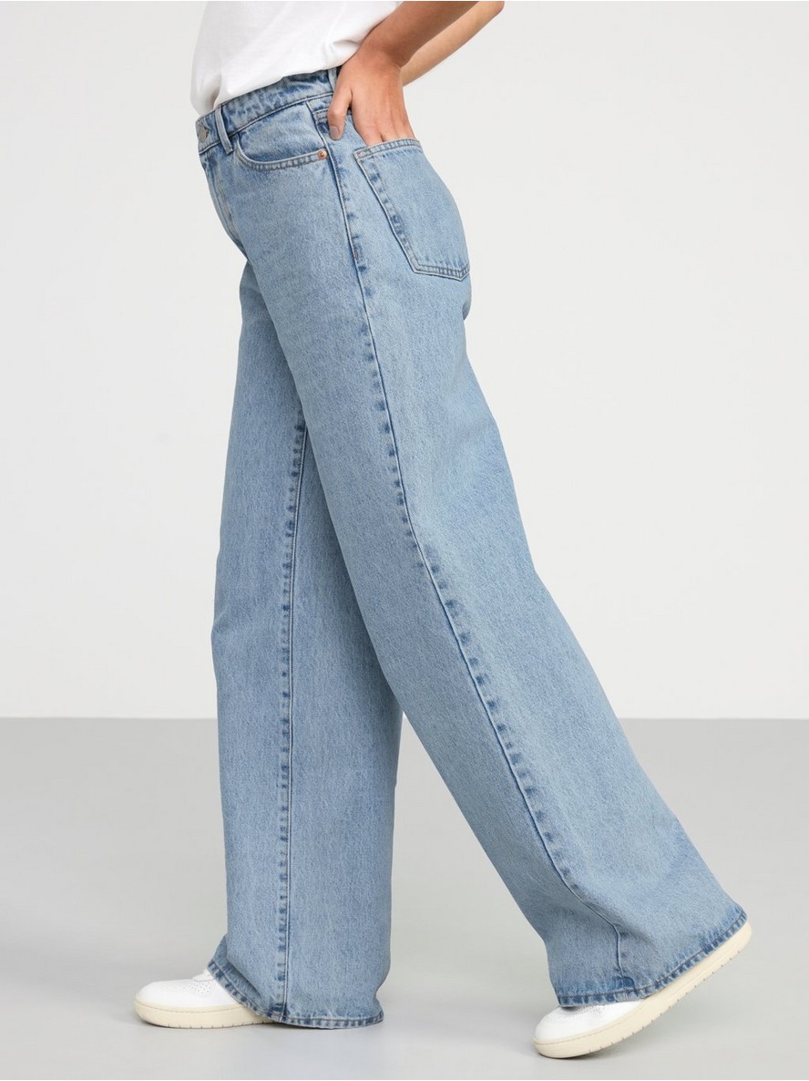 JACKIE Extra wide high waist jeans Light denim JACKIE Extra wide high waist jeans Light denim